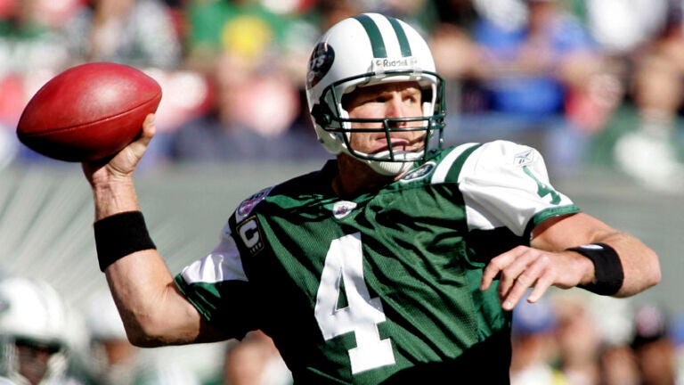 Rodgers latest aging NFL star to join Jets late in career