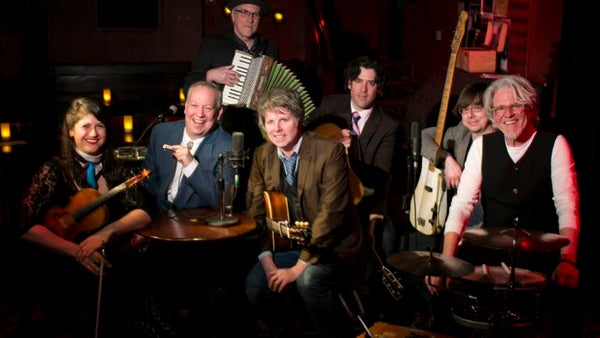 6 bars and restaurants in Greater Boston with live music