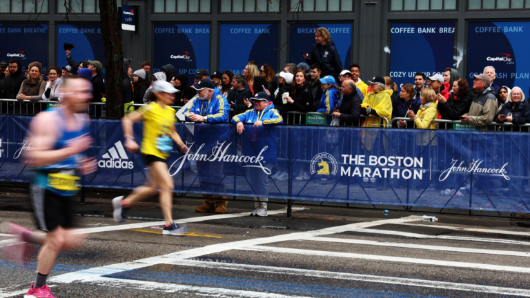 Watch Kathrine Switzer cross the Boston Marathon finish line 50 years ...