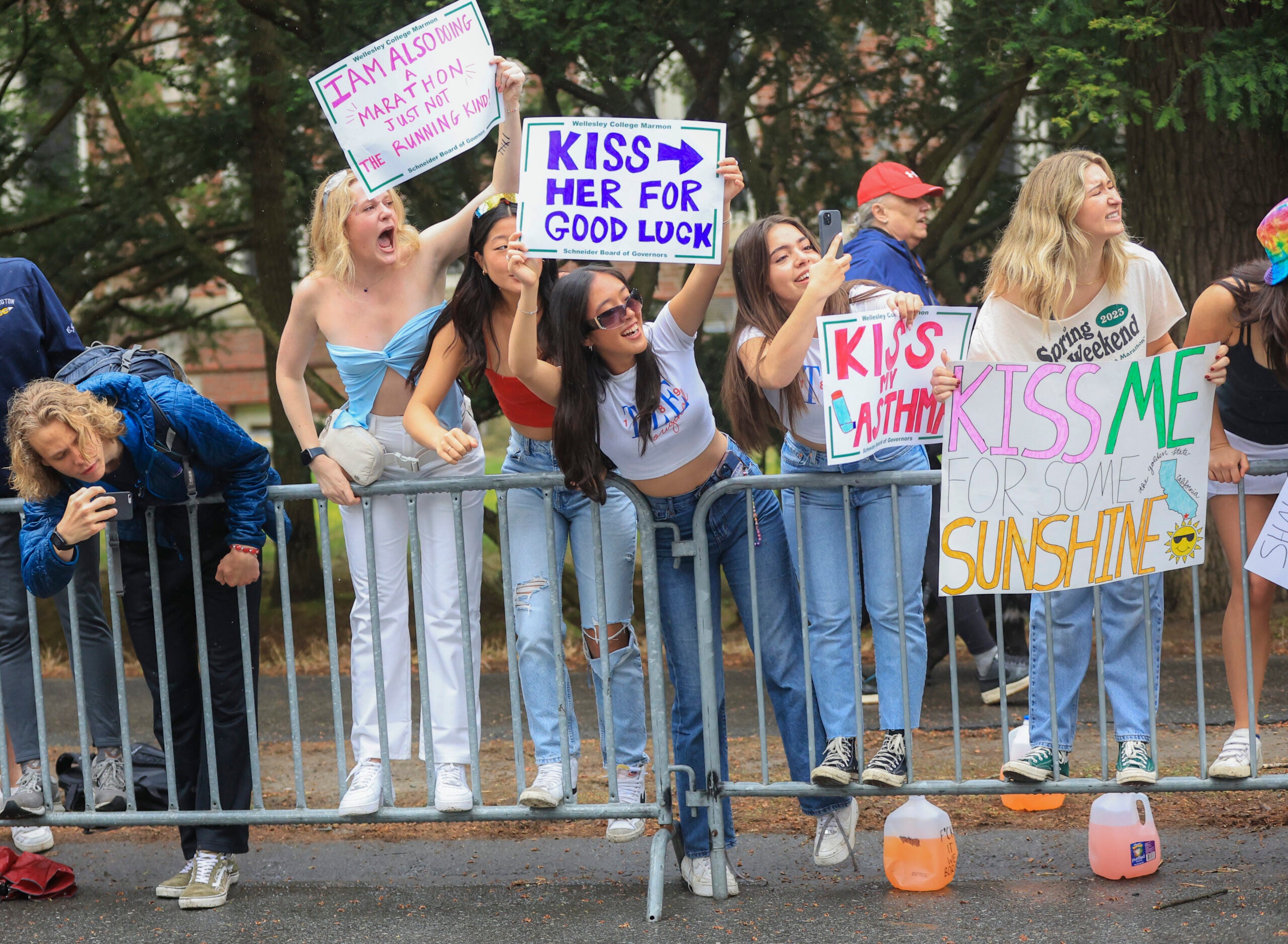 11 of the best signs spotted along the 127th Boston Marathon route ...