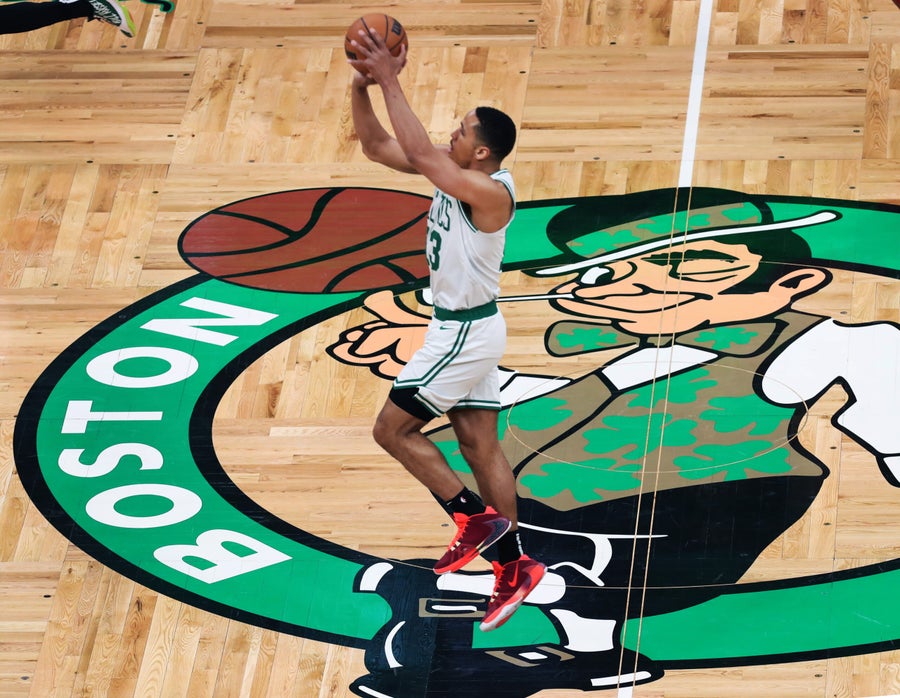 Celtics and JetBlue unveil team-branded plane