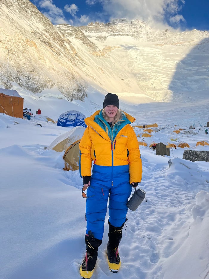 This viral photo shows serious overcrowding during a deadly week on ...