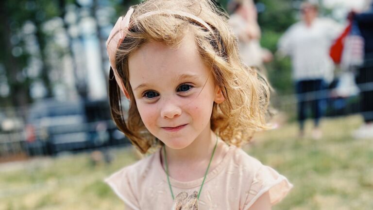 This 5-year-old Framingham girl’s yearbook photo is super sassy and ...