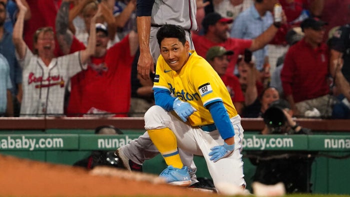 Watch: Red Sox run into ugly 8-3-5 triple play, first since 1884