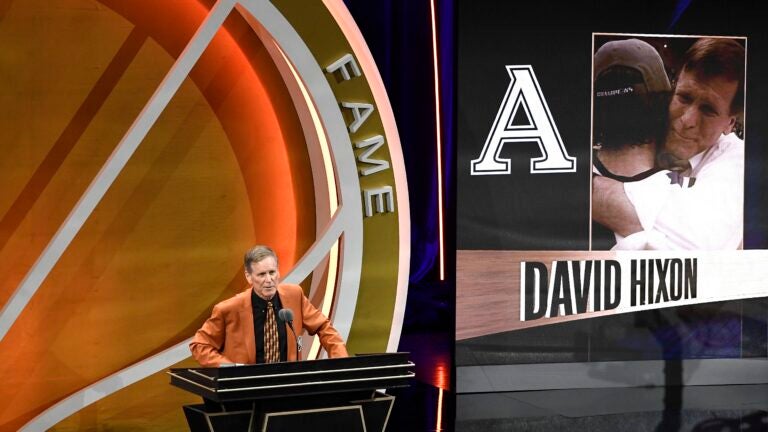 Amherst coach David Hixon inducted into Basketball Hall of Fame