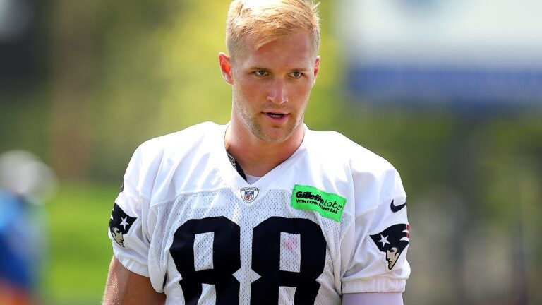 Report: Bengals sign ex-Patriots tight end Mike Gesicki