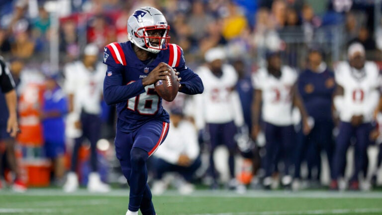 Patriots’ practice squad takes shape with 15 signings