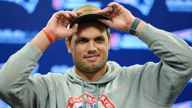 Not much changes for Hunter Henry as Patriots' team captain