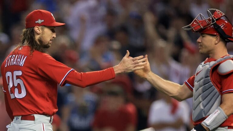 Phillies beat Diamondbacks 6-1, gain 3-2 NLCS lead