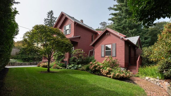 Home of the Week: The man who built ‘This Old House’ lived here