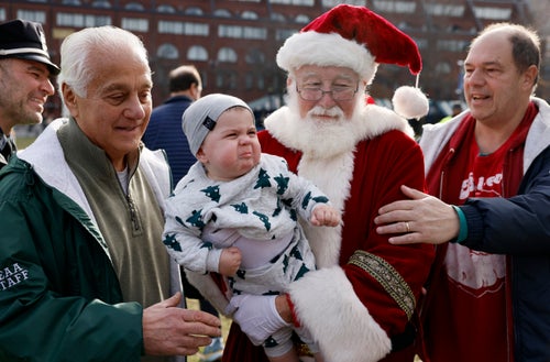 Watch: Santa arrived by helicopter for North End parade