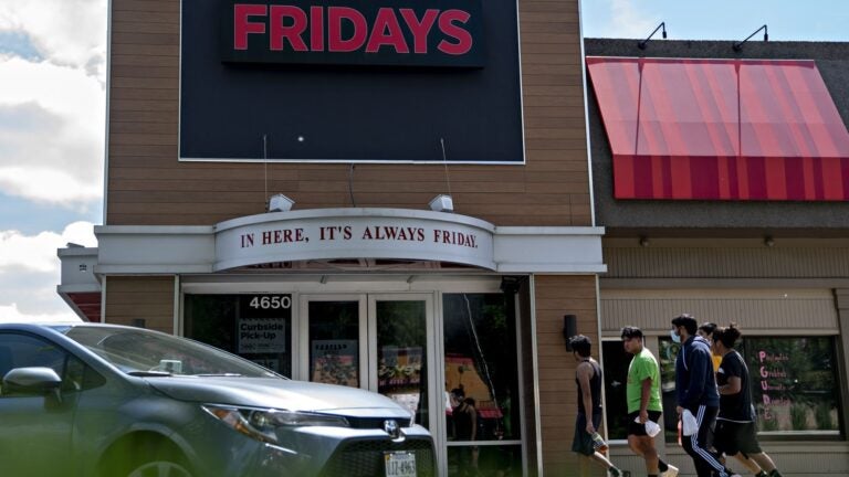 TGI Fridays shutters 6 locations in Massachusetts