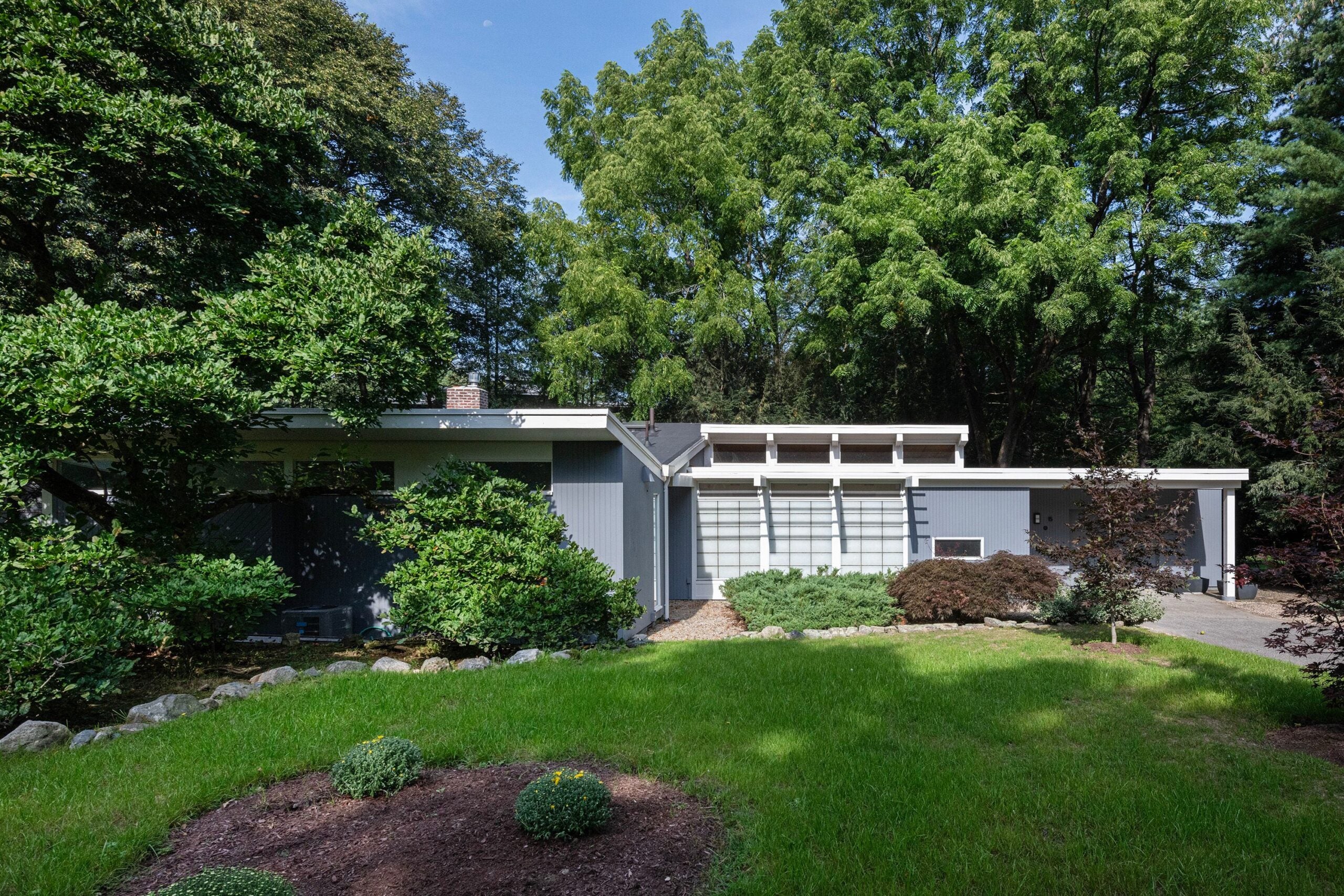 Mid Century Modest Homes