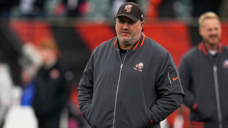 6 things to know about Patriots new OC Alex Van Pelt