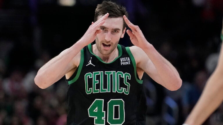 Luke Kornet is bringing back the 'spaz dab,' whatever that is