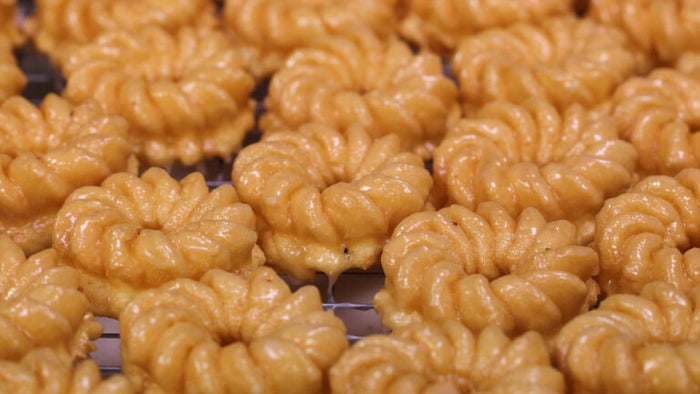 Can't find a Dunkin' French Cruller? Use our Greater Boston map.