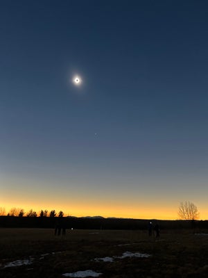 Photos: Here's what readers saw during Monday's solar eclipse | Boston.com