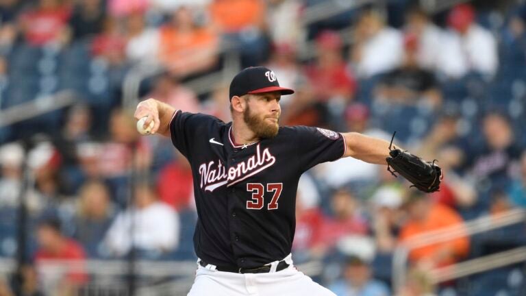 Stephen Strasburg announces his retirement at 35
