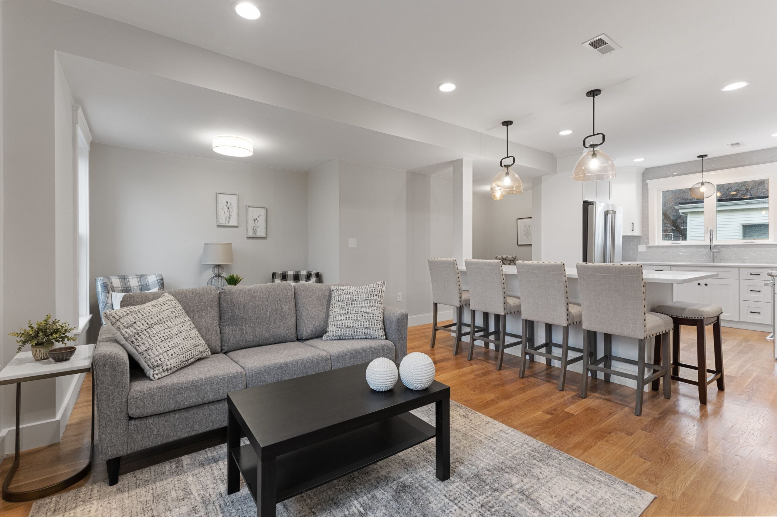 Home of the Week: An Everett condo where you can park and park it