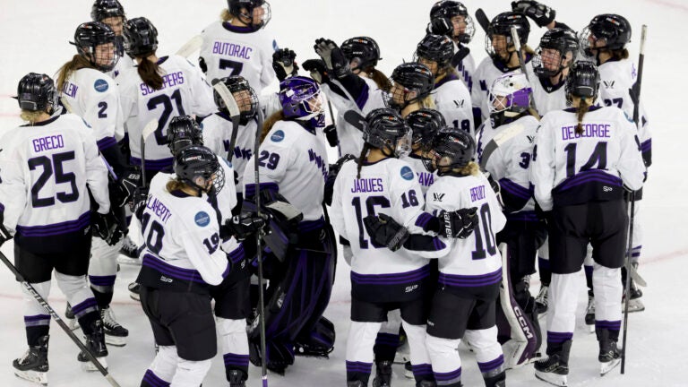Minnesota tops Boston 3-0 to even PWHL finals