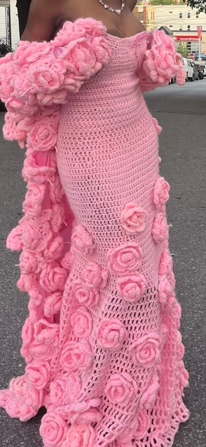 A Somerville teen crocheted her prom dress in three days. Her video of ...