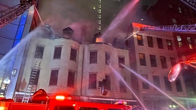 Four-alarm fire reported at Jacob Wirth building downtown