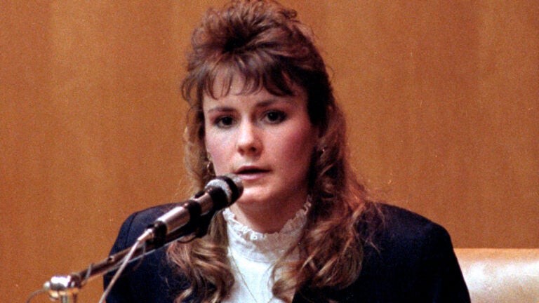 Pamela Smart, serving life, accepts responsibility for her husband's ...