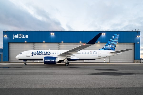 Here's a look inside JetBlue's new A220 planes