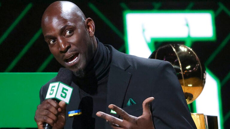 Kevin Garnett's story behind viral clip of Team USA one-on-one