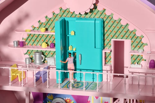 See inside: A life-sized Polly Pocket house in Littleton