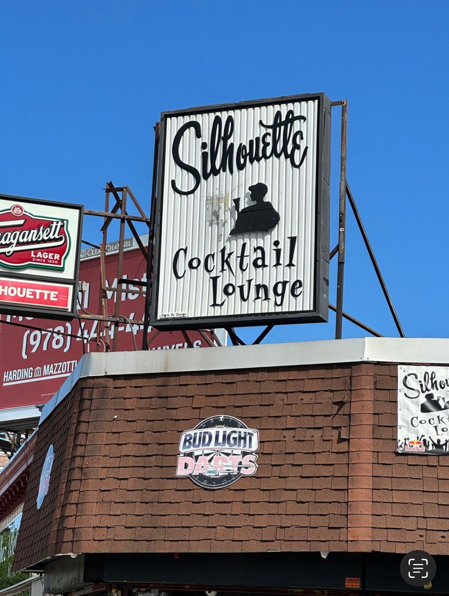 'Left Guy' from Silhouette Lounge sign is missing; bar offers reward
