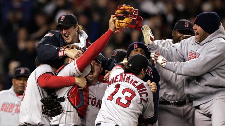 Remembering underrated moments from Red Sox' 2004 ALCS win