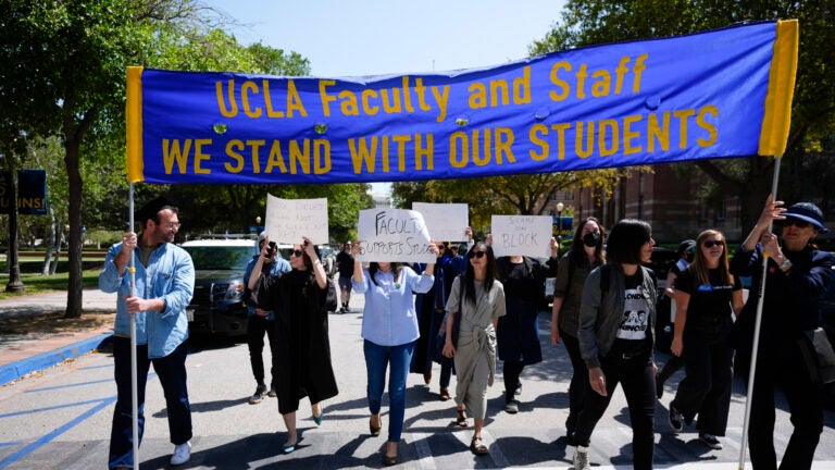 New campus protest rules spur an outcry from college faculty