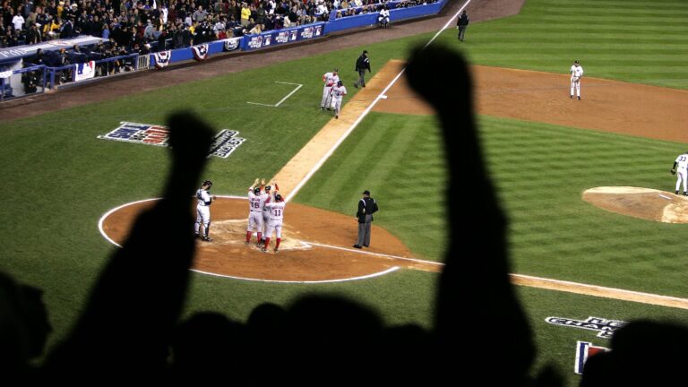 'The Comeback' review: 2004 Red Sox doc is nearly perfect 'The Comeback' review: 2004 Red Sox doc is nearly perfect