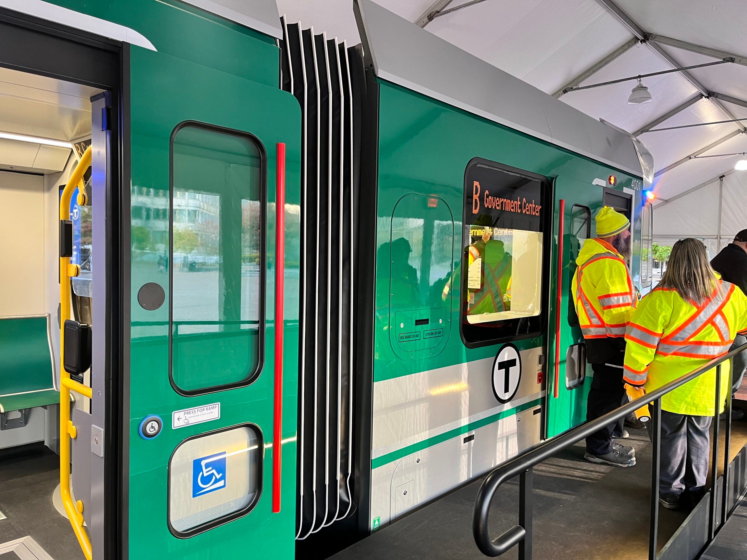 Green Line Train New Delhi Metro Station Set To Have 3 Interchanges On