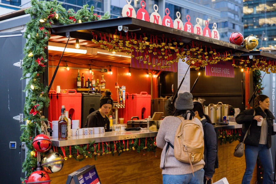 Snowport 2024: A guide to Boston Seaport's winter holiday market ...