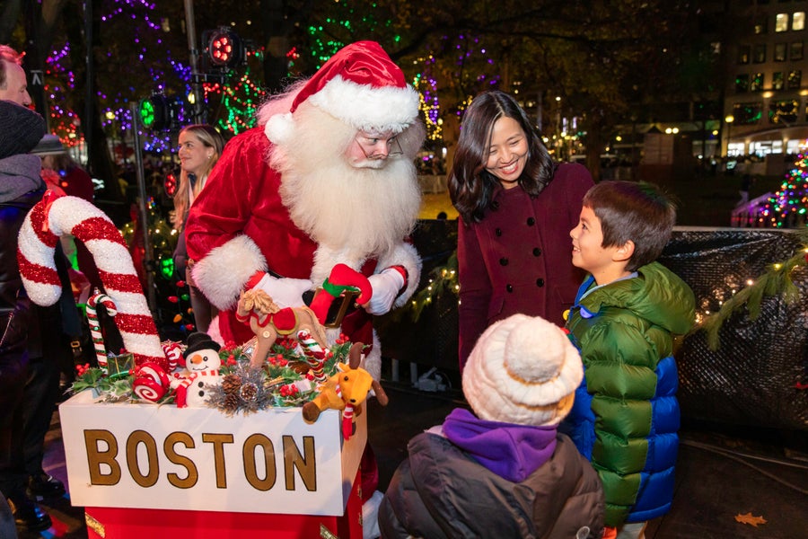 Everything you need to know about the Boston Common tree lighting ...