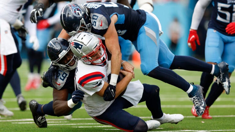 Drake Maye gave Patriots a shot Sunday, unlike his supporting cast