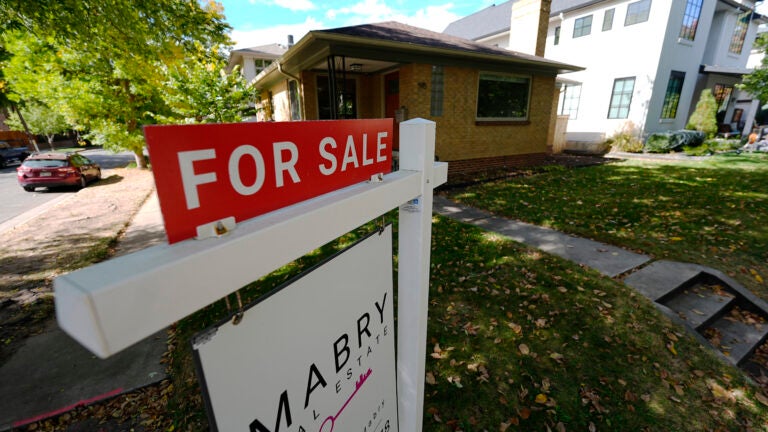 Average rate on a 30-year mortgage slips for first time in weeks