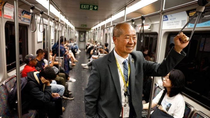 Eng: Complete slow zone elimination just days away for the MBTA