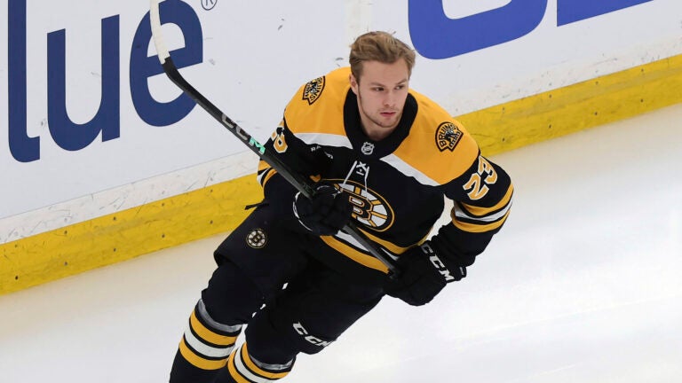 Bruins prospect Fabian Lysell provides spark in NHL debut