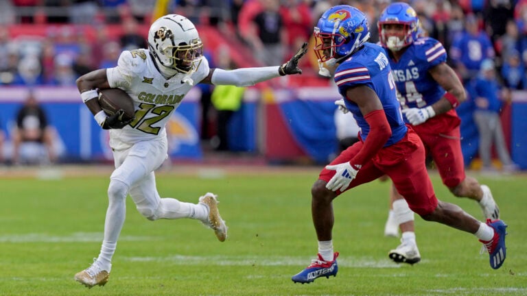 Patriots projected to take Travis Hunter in early 2025 mock draft