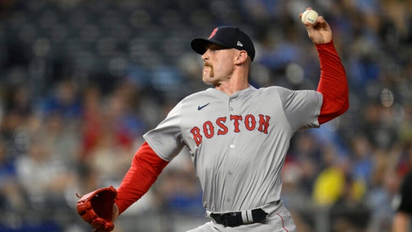 Red Sox trade relief pitcher Cam Booser to White Sox