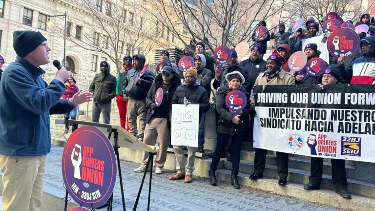 Uber, Lyft drivers announce formation of new ‘App Drivers Union’
