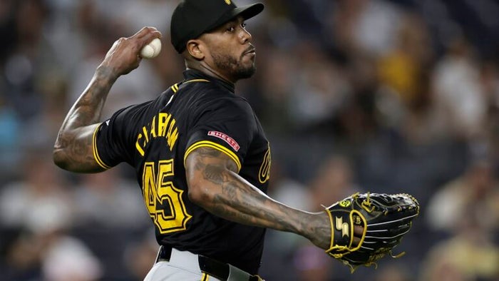 Boston Red Sox sign Aroldis Chapman: Five things to know