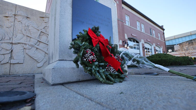 Worcester marks 25th anniversary of fire that killed 6 firefighters