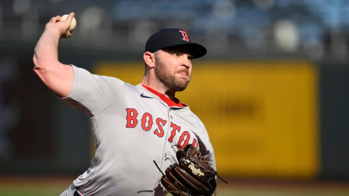 Liam Hendriks donned T-shirt and shorts at frigid Fenway Park