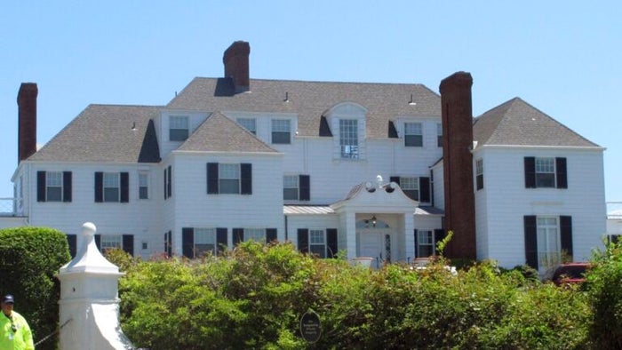 Taylor Swift is expanding her $17.75M Rhode Island mansion
