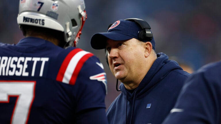 Alex Van Pelt reportedly not returning to Patriots in 2025