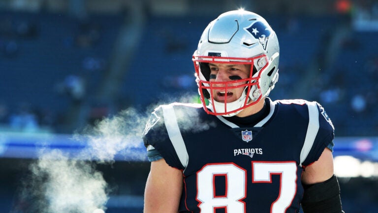 Gronkowski on Travis Kelce comparisons: 'I'm a complete tight end'